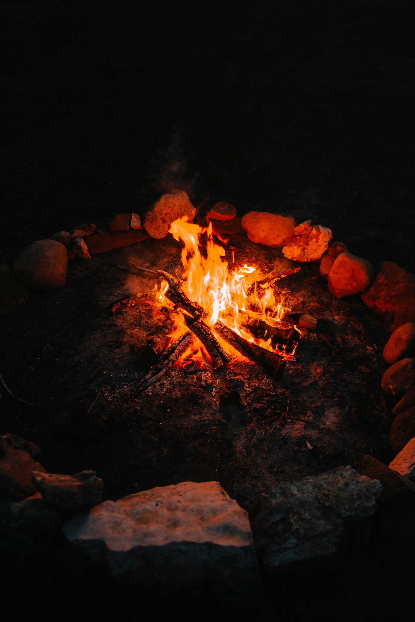 Glamping? Here Are The Best Treats Around The Fire - Black Sheep Camp ...